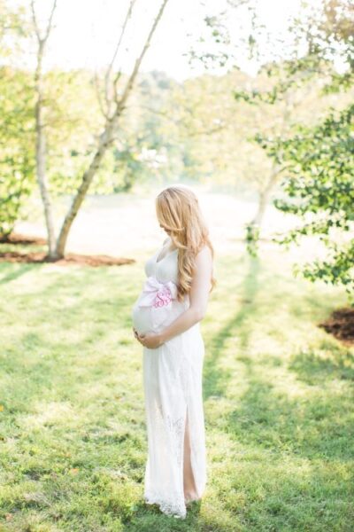 11 Magical Maternity Shoot Ideas - The Greenspring Home